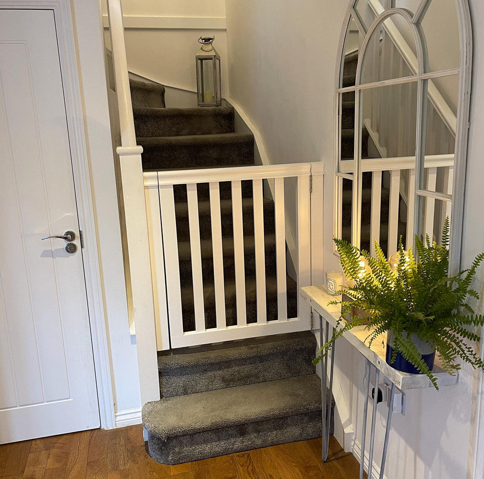 Classic Stair Gate – Rustic Riley Stair Gates